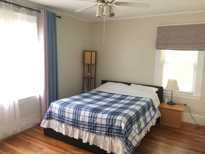 No 1 Bedroom - Newton, MA