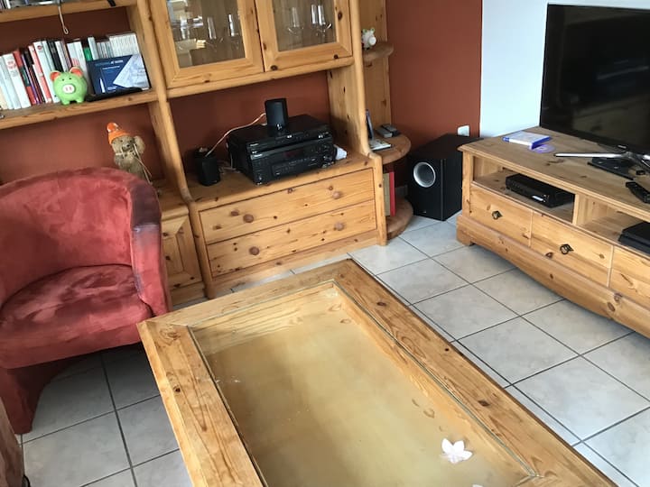 Zimmer Mit Doppelbett 140x200 In Dhh - Celle