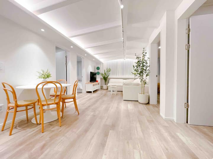 4br Designer House In Hongdae - Seoul