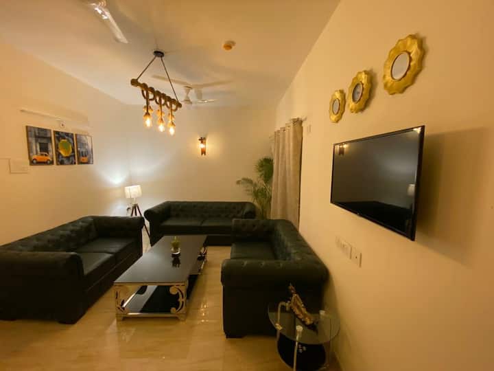 Family' 3 Bed Room Luxury Apartment In Noida - Ghaziabad