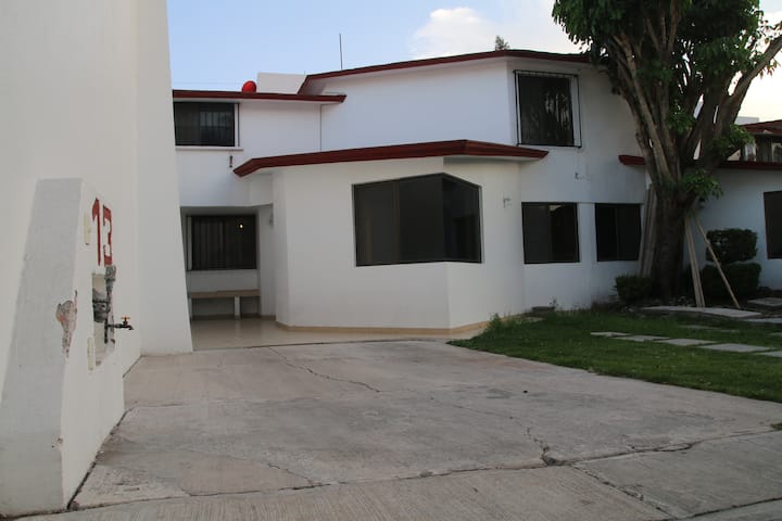 Aq13 Private Townhouse Arcosquintana - Santiago de Querétaro