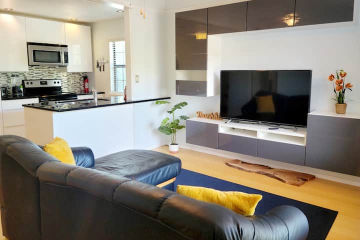 Medical Center Modern Condo! Walk To Work! - San Antonio, TX