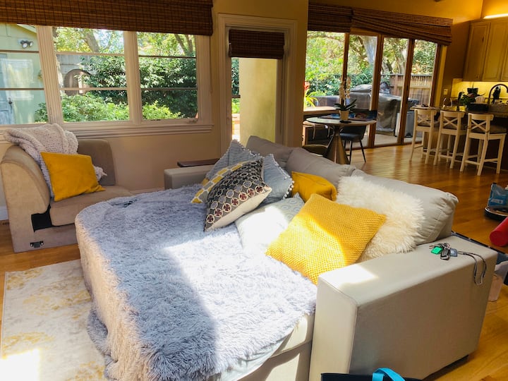 Luxury Beach-house With Tennis & Basketball Courts - Capitola, CA