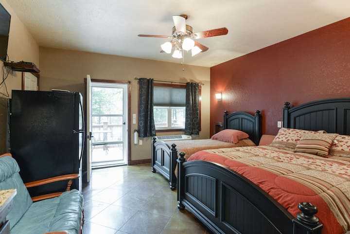 Quail Cove Resort Wheelchair Accessible #5 - Shell Knob, MO