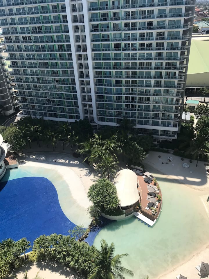 2 Units 12 Pax Azure Urban Resort Santorini - Taguig