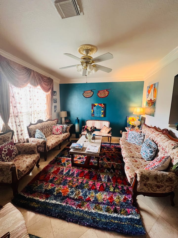 Power/wifi Available - Room - Houston, TX