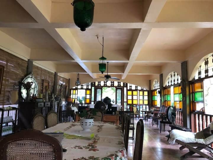 Verdant Acre Farm Bed & Breakfast G1 Room - Pila, Philippines