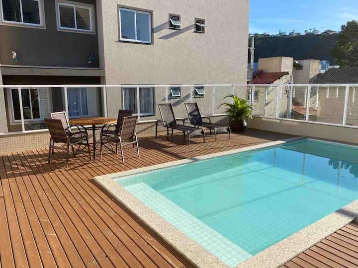 Ap 01 Apartamento Com Piscina Em Bombinhas - Bombinhas
