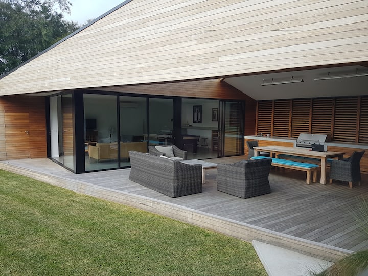 The Deck- 100 Meters To Beach - Rye