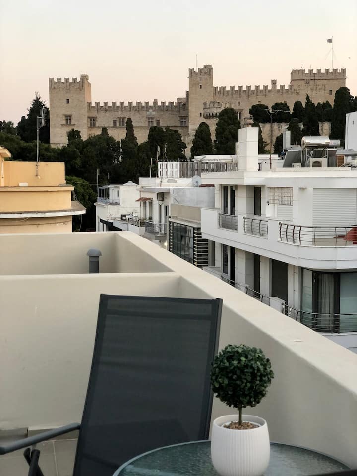 Downtown Small Apartment - Rhodes