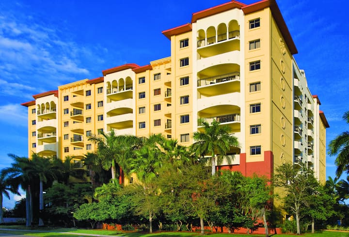 Club Wyndham Sea Gardens Two-bedroom Condo - Deerfield Beach, FL
