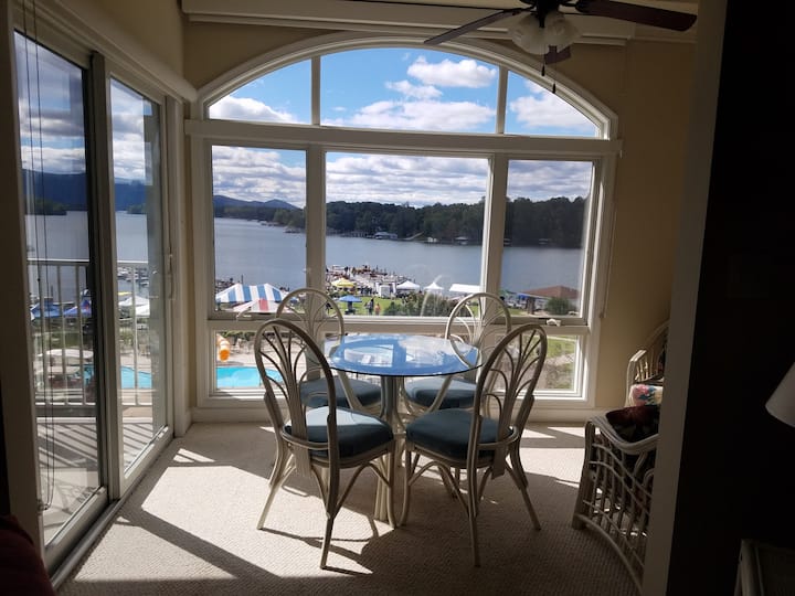 Mariners Landing: 3 Bedroom Condo #121 - スミス・マウンテン湖, VA