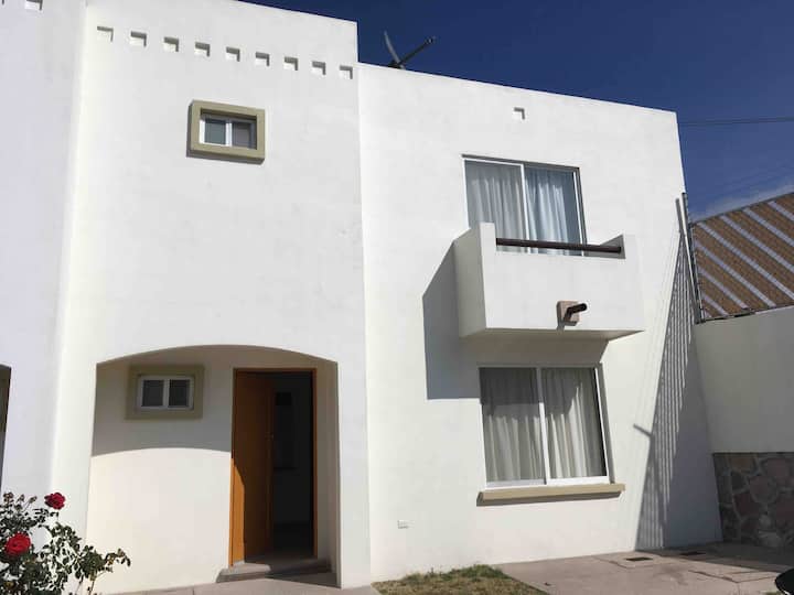 Casa Tulipanes 100% Seguro Y Limpio Higiene Total - Aguascalientes