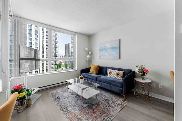 Az2 - Modern 1br + Parking Yaletown Condo - Vancouver