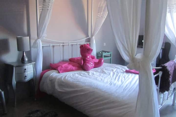 Chambre Avec Salle De Bain Et Wc Privés - Cagnes-sur-Mer