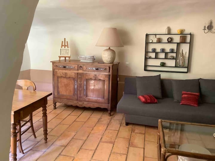 Maison Avec Cour Ombragée Et Vue Panoramique - Rustrel