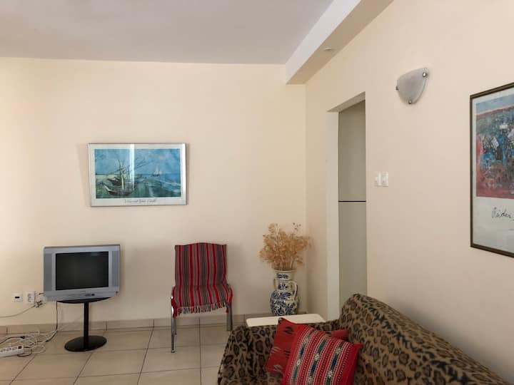 Luxury 2-3 Bedr Apts Close To The Beach/mangalia - Mangalia