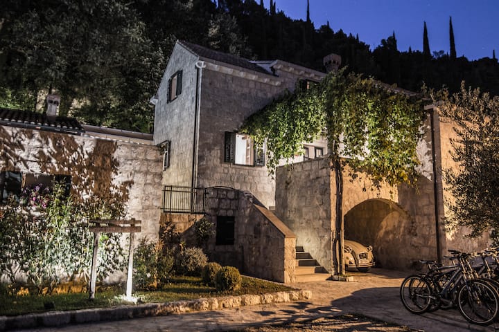 Family Holiday Villa near Dubrovnik - Villas for Rent in Gruda, Croatia ...