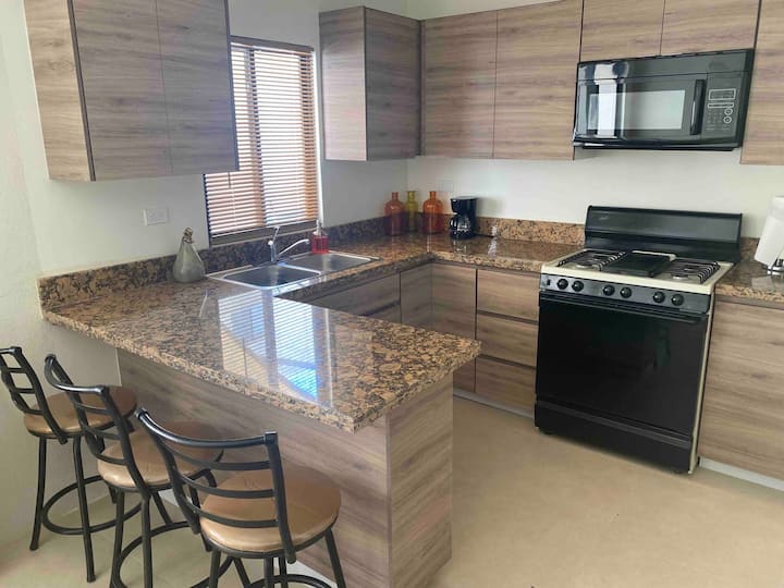 Casa Llena De Vida En Fraccionamiento Privado - Ciudad Juárez
