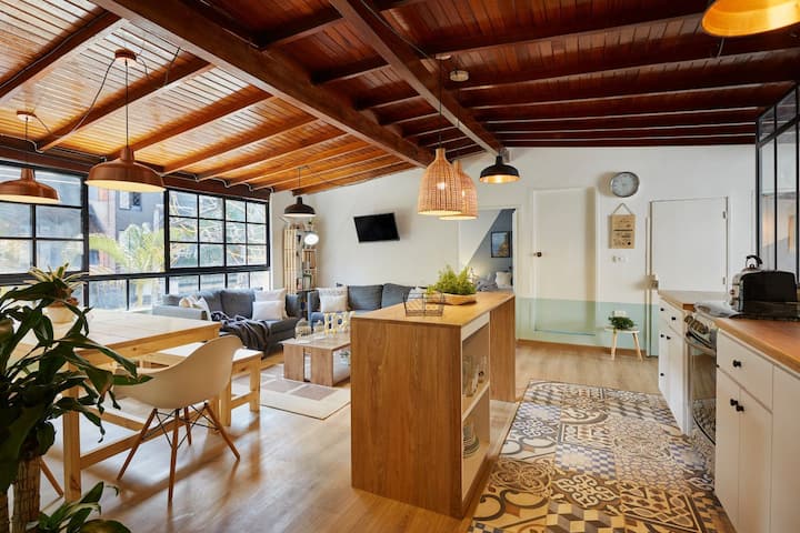 🏠5-bedrooms☀️/central++/huge Patio✔️/❤️ - Medellín, Colombia