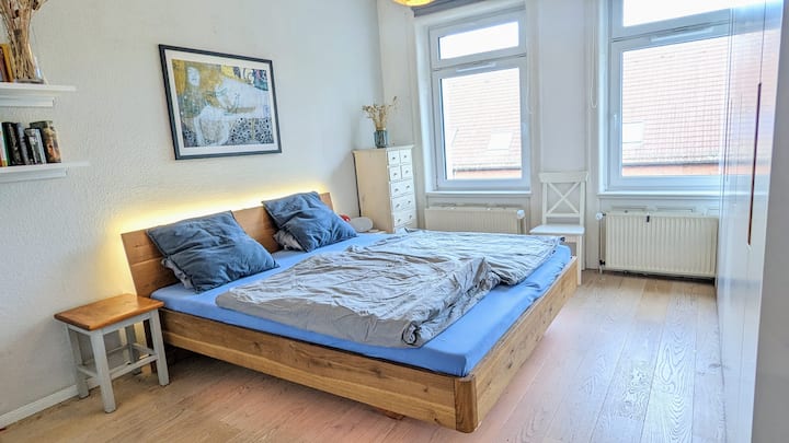 Ruhige Insel Mitten Auf St. Pauli In Elbnähe - Hamburg