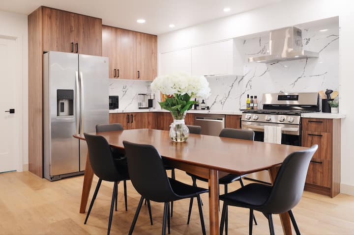 Designer-remodeled Home In North Orange County - Anaheim, CA