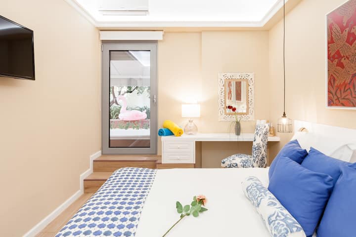 J&v Luxury Suites - Chania