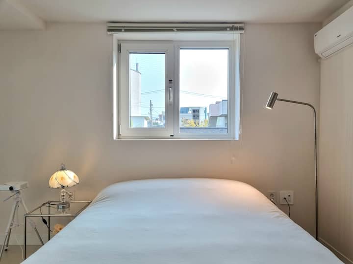 [호텔 라나] 1.5룸 교동의 탁트인 고즈넉한 조망 - 빔프로젝터 (202호) - Gangneung-si