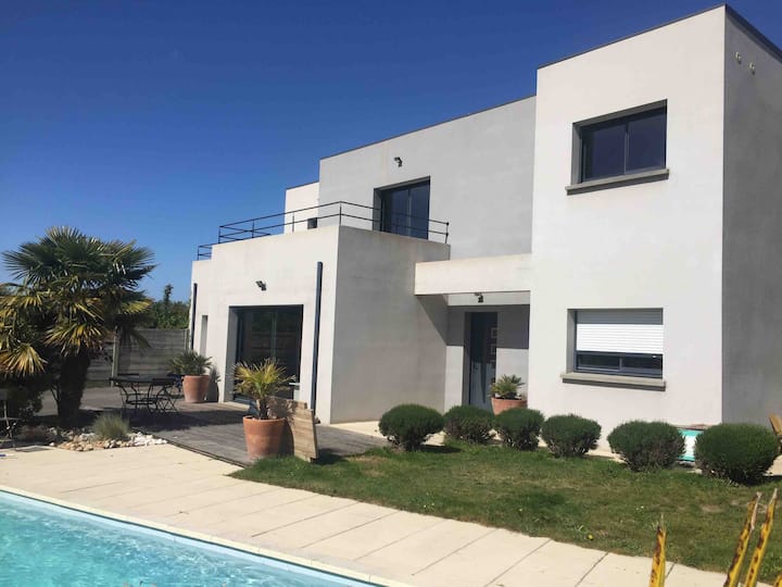 Grande Villa Familiale Avec Piscine A Granville - Saint-Pair-sur-Mer