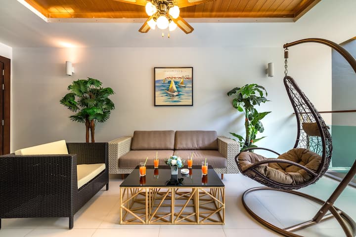 Impressive 2 Bedroom Penthouse @Patong, 101 Sq.m. - Patong Beach