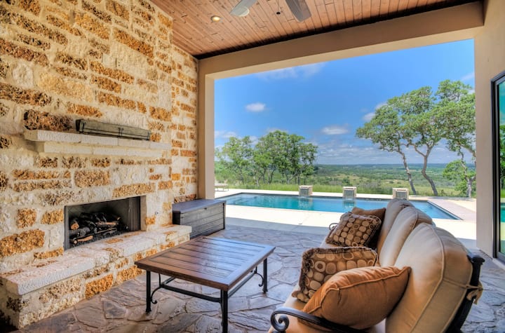 Hill House Suite - Pool, Spa, Spectacular Views! - Fredericksburg, TX