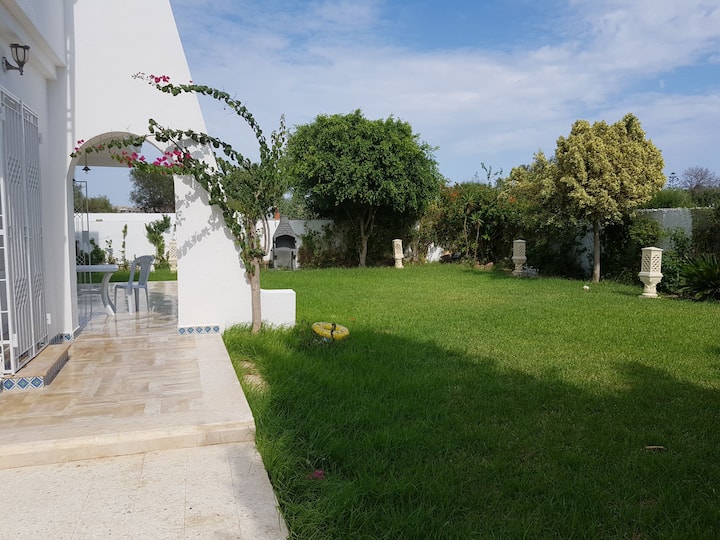 Magnifique Villa Dans Un Cartier Résidentielle - Nabeul