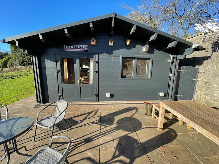 Family & Dog Friendly Cosy Lodge | Forest Of Dean - Gloucestershire