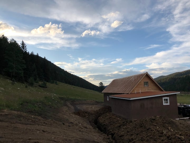 La Sierra Cattle Co. High Country Ranch House - Sipapu Ski & Summer Resort, NM