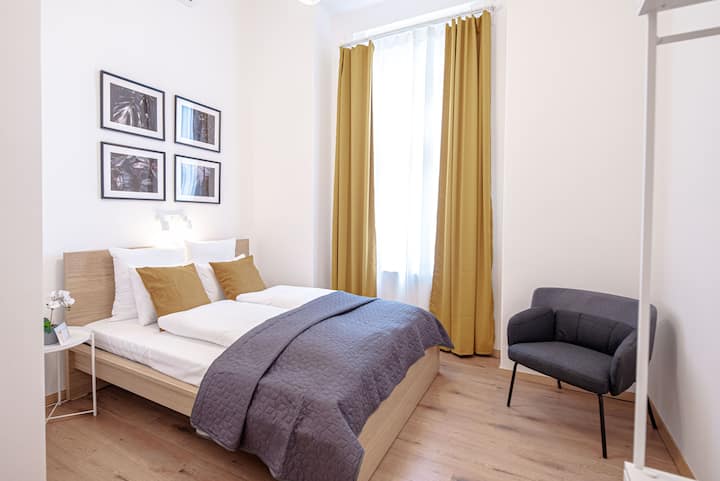 Central, Large & Modern Apartment - 匈牙利
