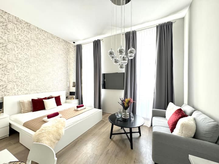 Heavenly Home W/ac+netflix@opera State House Iii. - Budapest