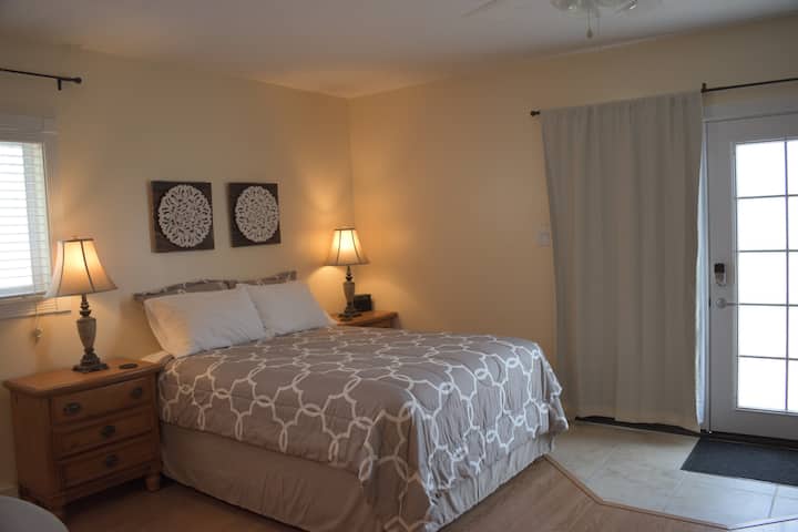 Comfortable New Studio Near Downtown! - Salt Lake City, UT