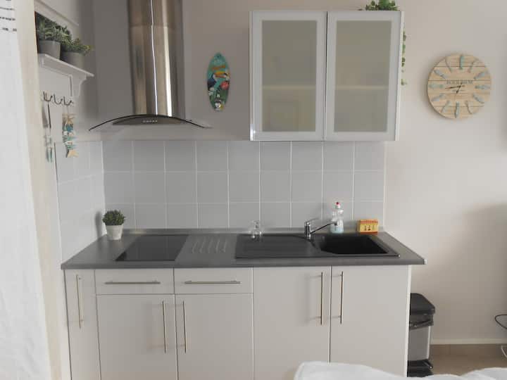 Superbe Studio Avec Parking, Fibre, Climatisation - Agde