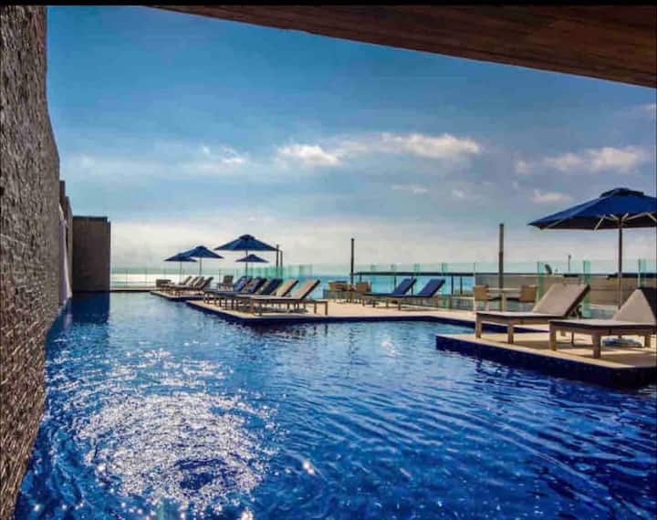 Exclusive Private Jacuzzi - Ocean View From Roof - Playa del Carmen