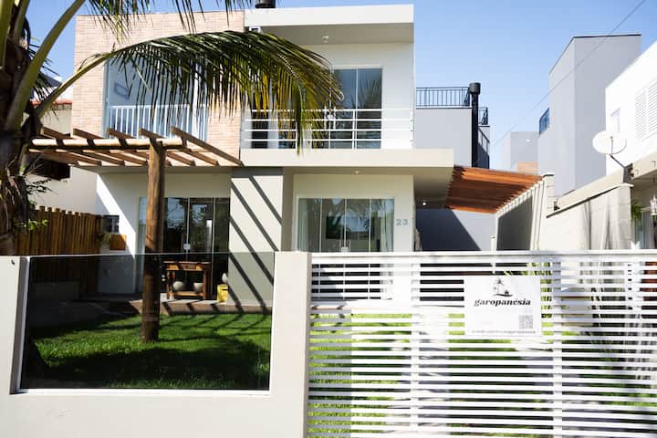 Casa Garopaba Na Praia Com Churrasqueira Externa. - Garopaba