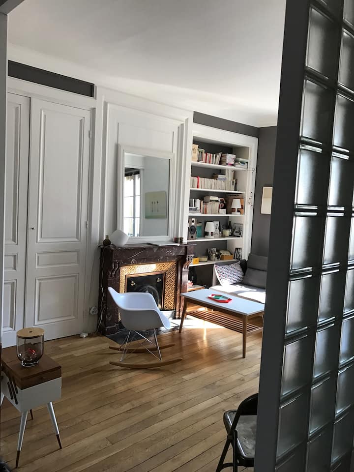 Beau Dernier éTage Avec Balcon - リヨン