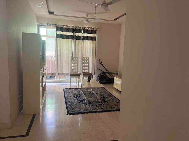 Home Close To South Delhi - Faridabad