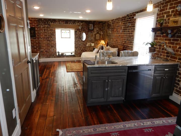 303 In Cockade City Flats - Petersburg, VA