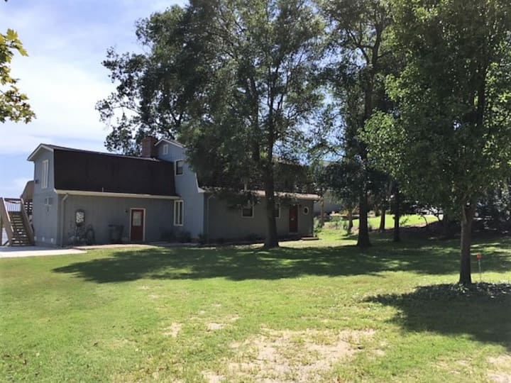 Sisters Beach Retreat (Main House) - Sunset Beach, NC