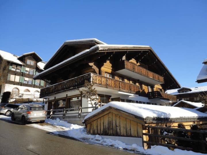 South Facing Family Chalet In Saanen Village - Saanen