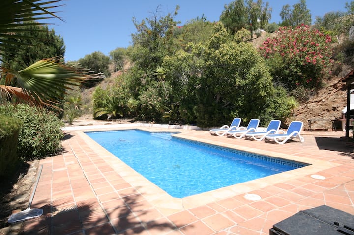 Guaro Hills Stunning Villa With Private Pool - Monda