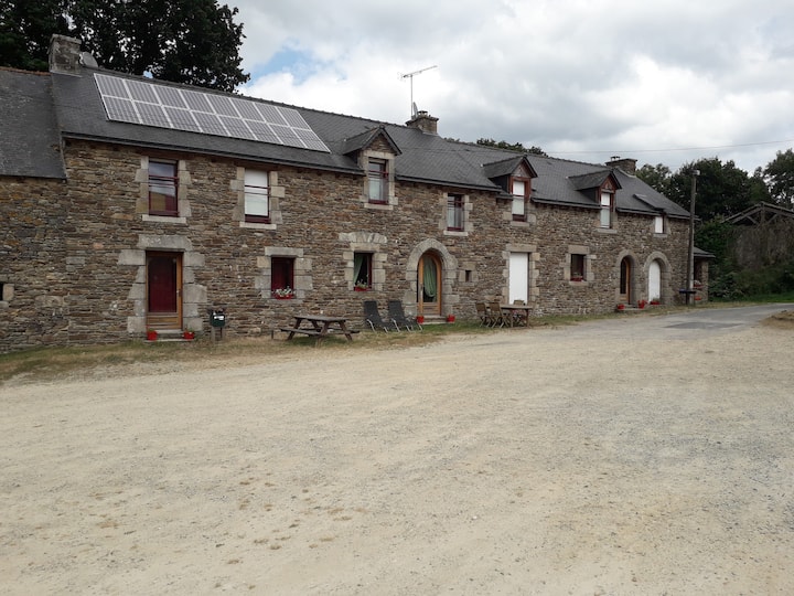 Gite De Crénol - Plouguenast