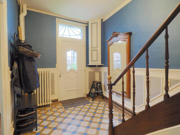 Elegant Bourgeoise Style House With Garden - Laon