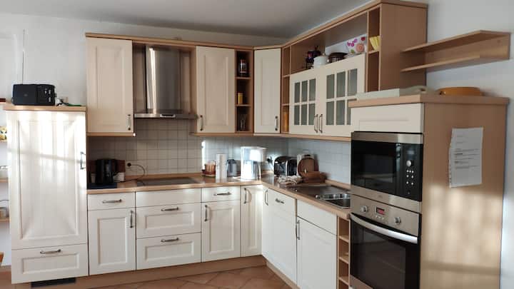 Am Dorfplatz - Wildewiese