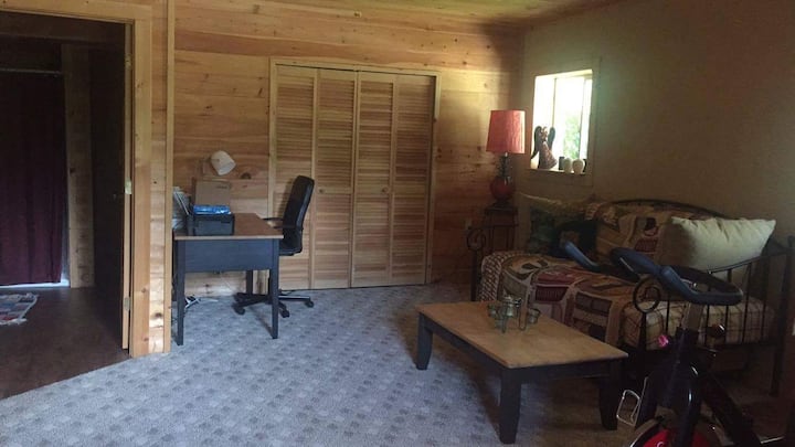 Entire Lower Level Private Suite Wellness Getaway - Murphy, NC